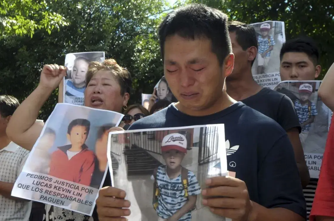 Comenzó el juicio por la muerte de Lucas Lin: tenía 5 años y se ahogó ...